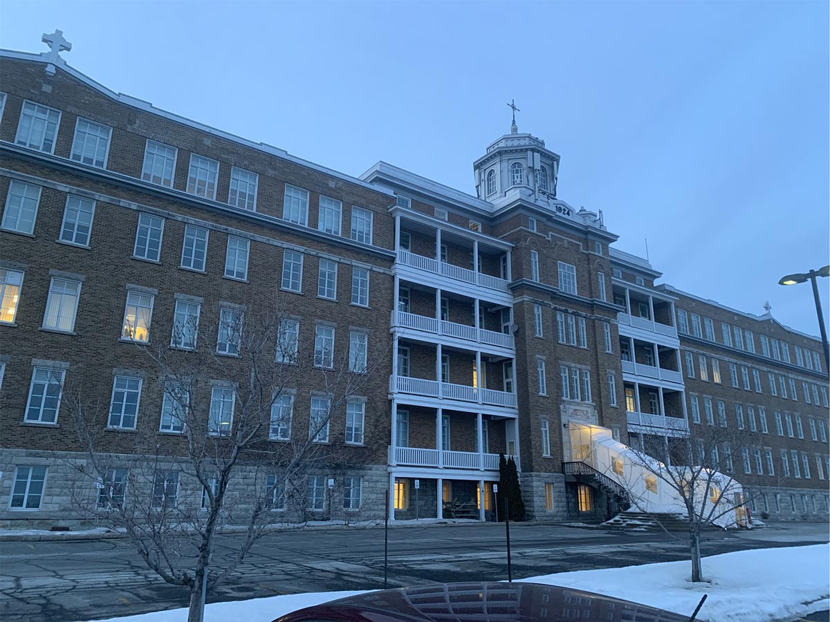 Des intervenantes et intervenants forcés de travailler à la DPJ de Québec!